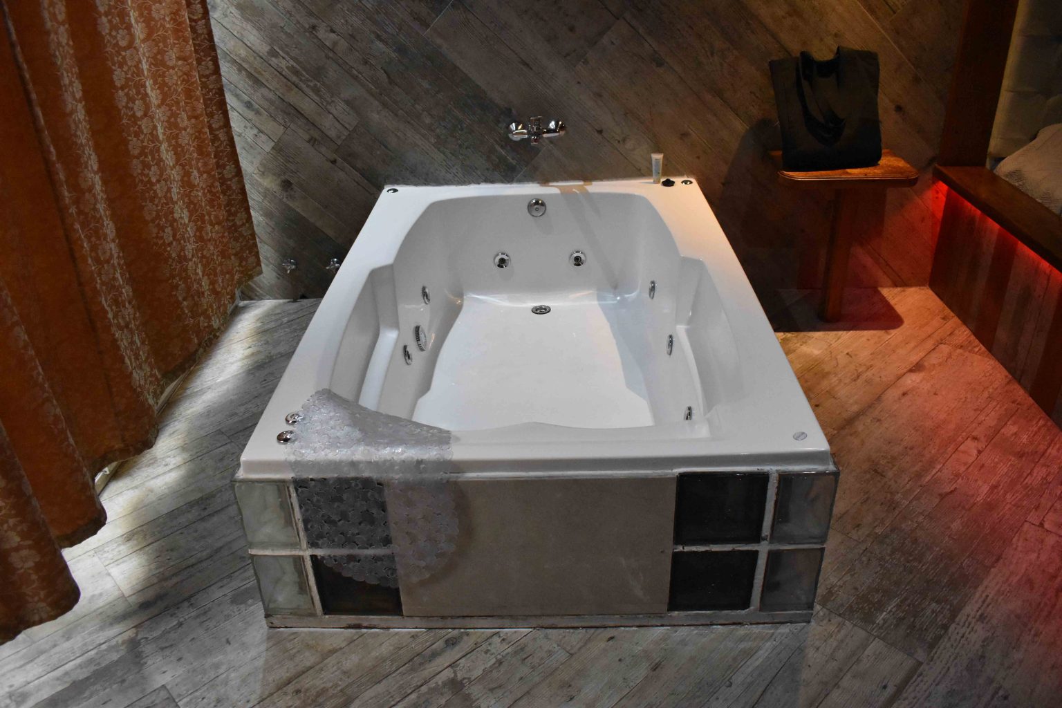 Jacuzzi VIP - IPanema Motel